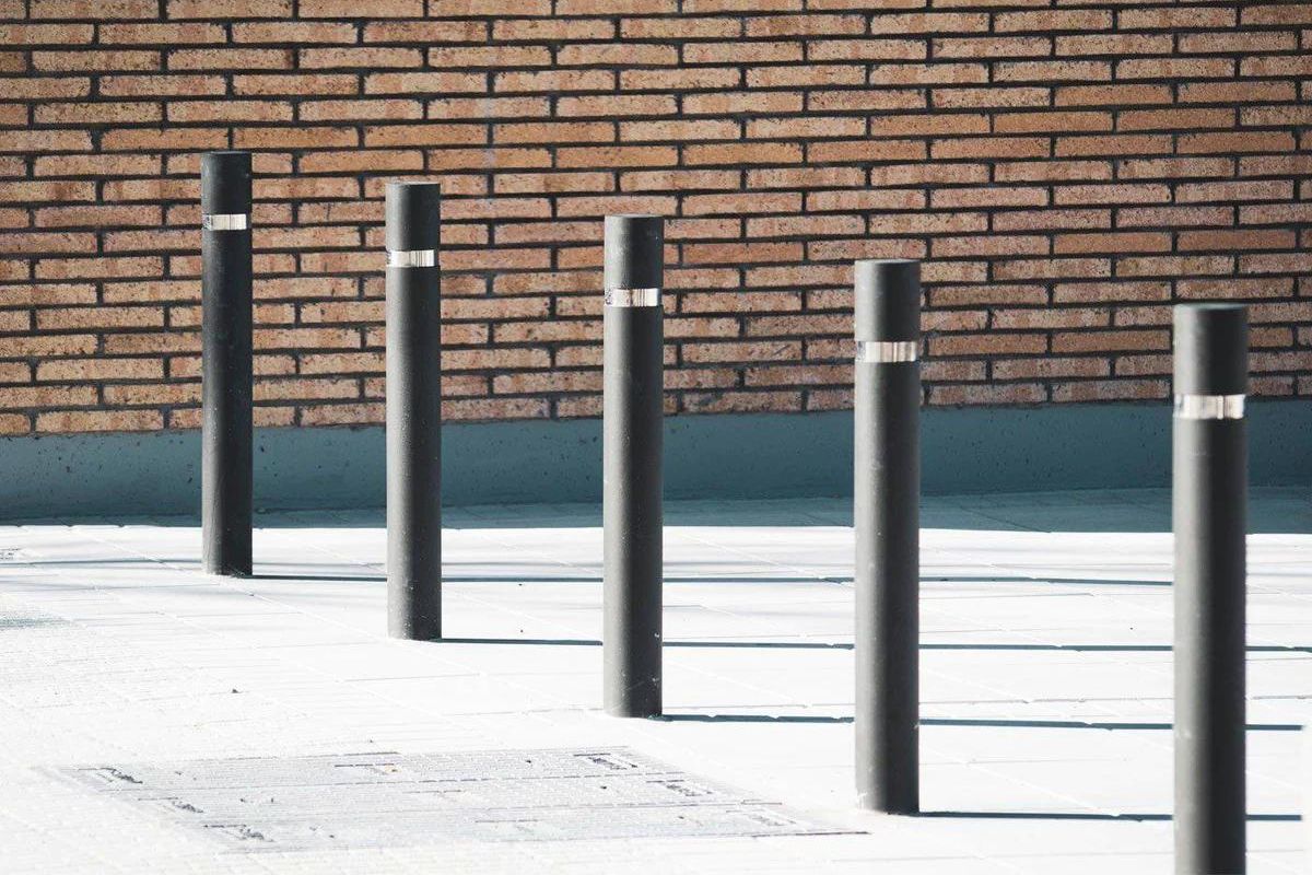 Plastic Bollards Plastic Posts Plastic Road Bollard Ireland