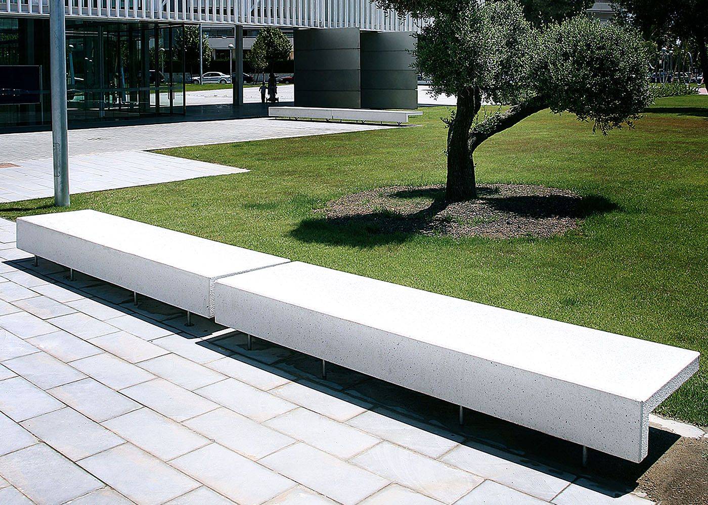 Benito Ela Concrete Bench | Pittman