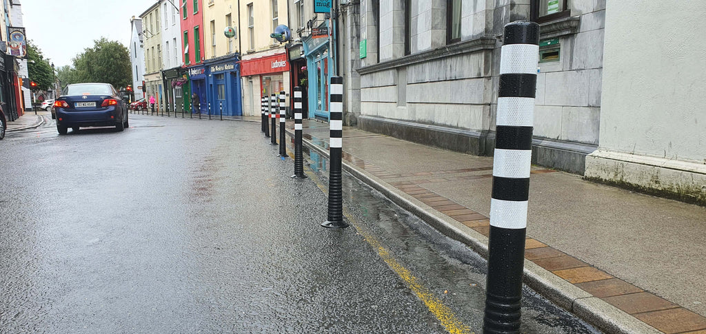 Flexbrite Flexible Bollards 1000mm Black White | Pittman