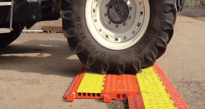 Linebacker 5 Channel Cable Protection Ramp