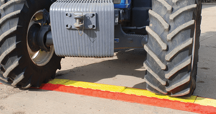 Linebacker 5 Channel Cable Protection Ramp